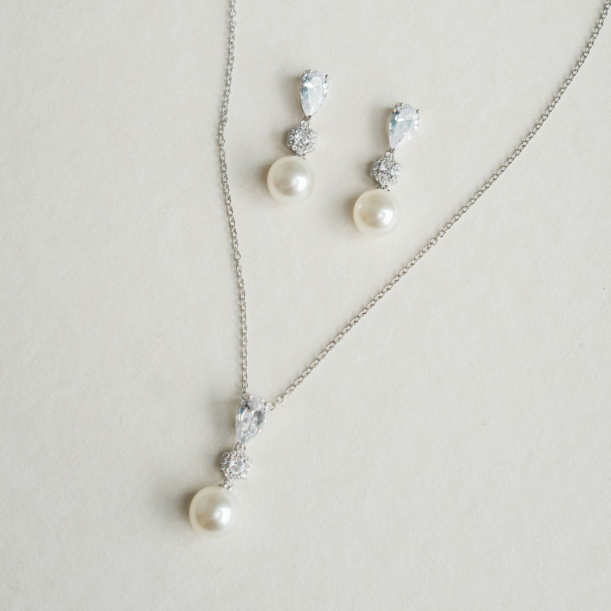 Avery III pear crystal pearl bridal jewellery set (silver) – Liberty in ...