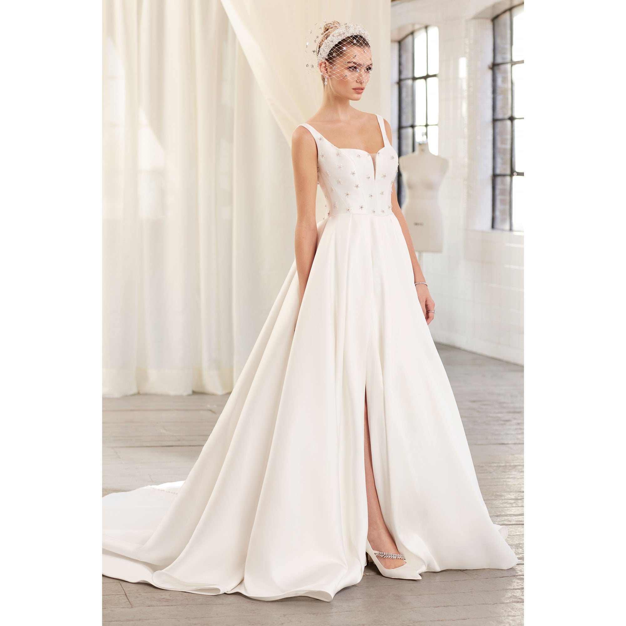 Crystal and pearl drop earrings | Avery – Liberty in Love