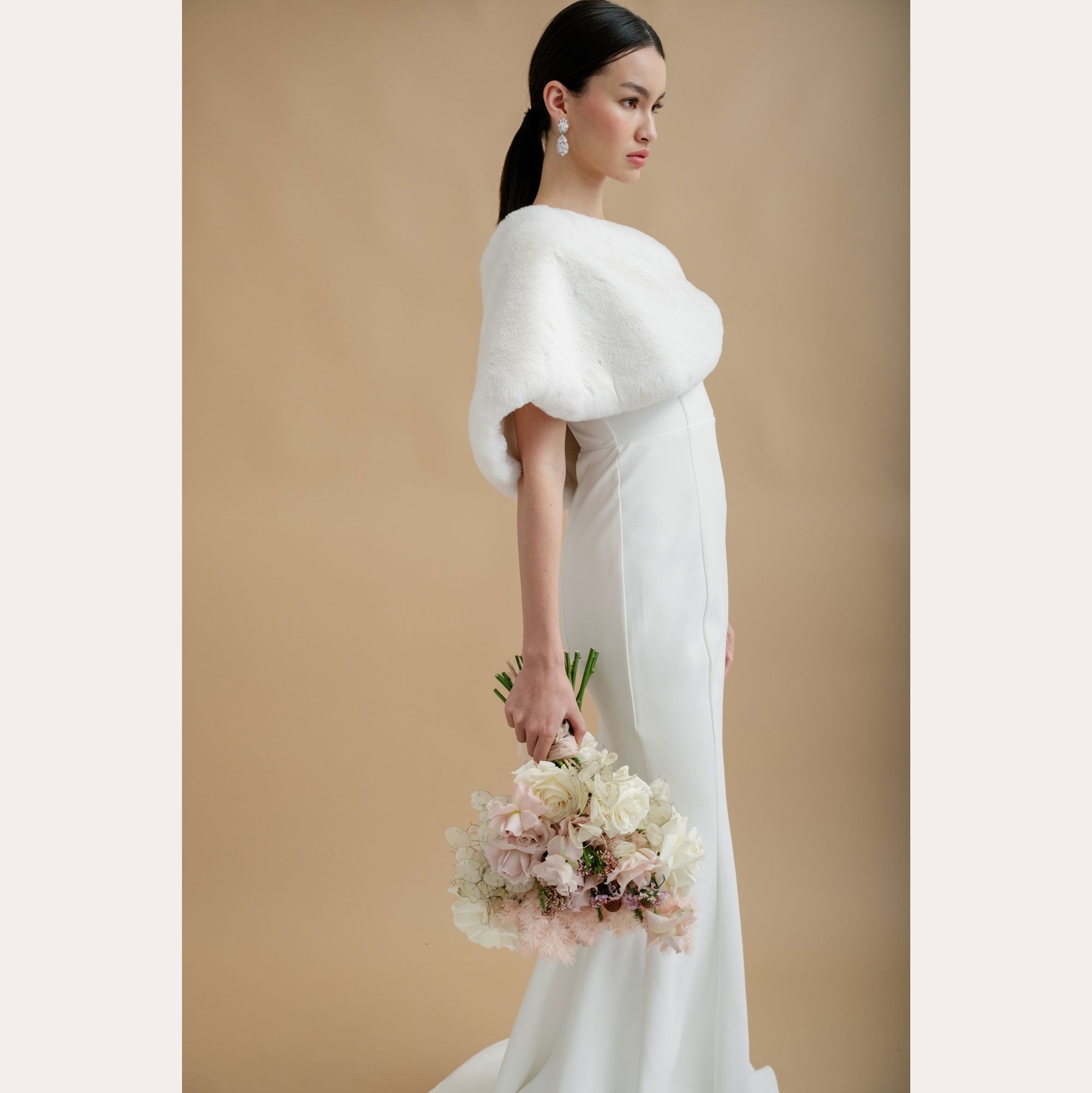 Faux fur shoulder wrap (ivory cloud) | Helen Moore – Liberty in Love