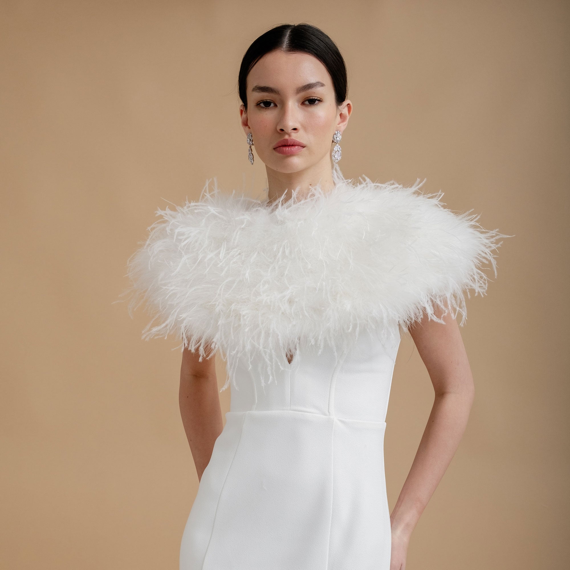 Ivory ostrich feather cape | Liberty in Love