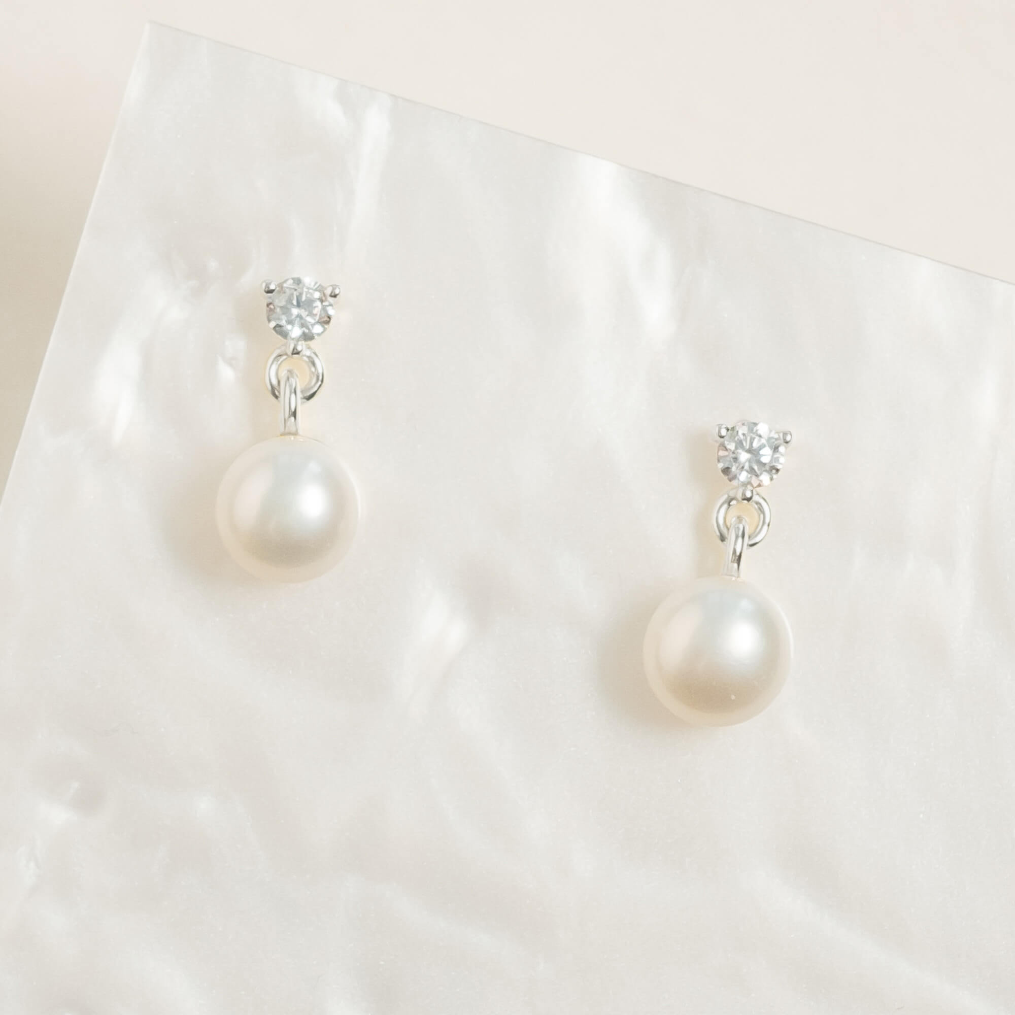 Kalani zirconia and pearl earrings (silver) | Aria – Liberty in Love