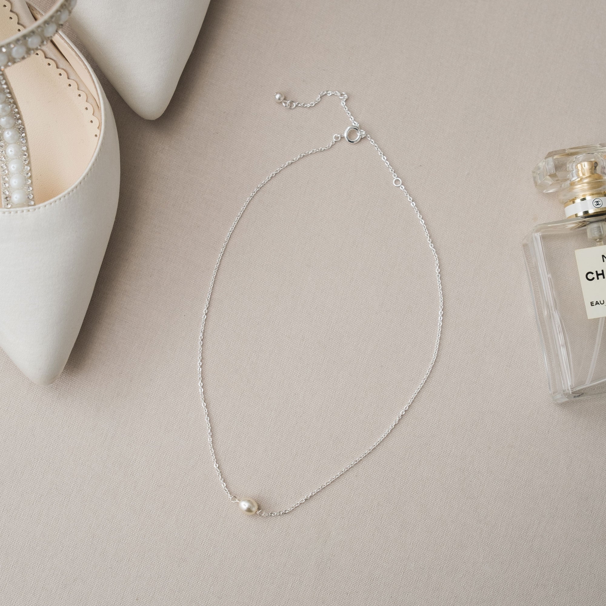 Single pearl choker necklace (silver) | Aria – Liberty in Love