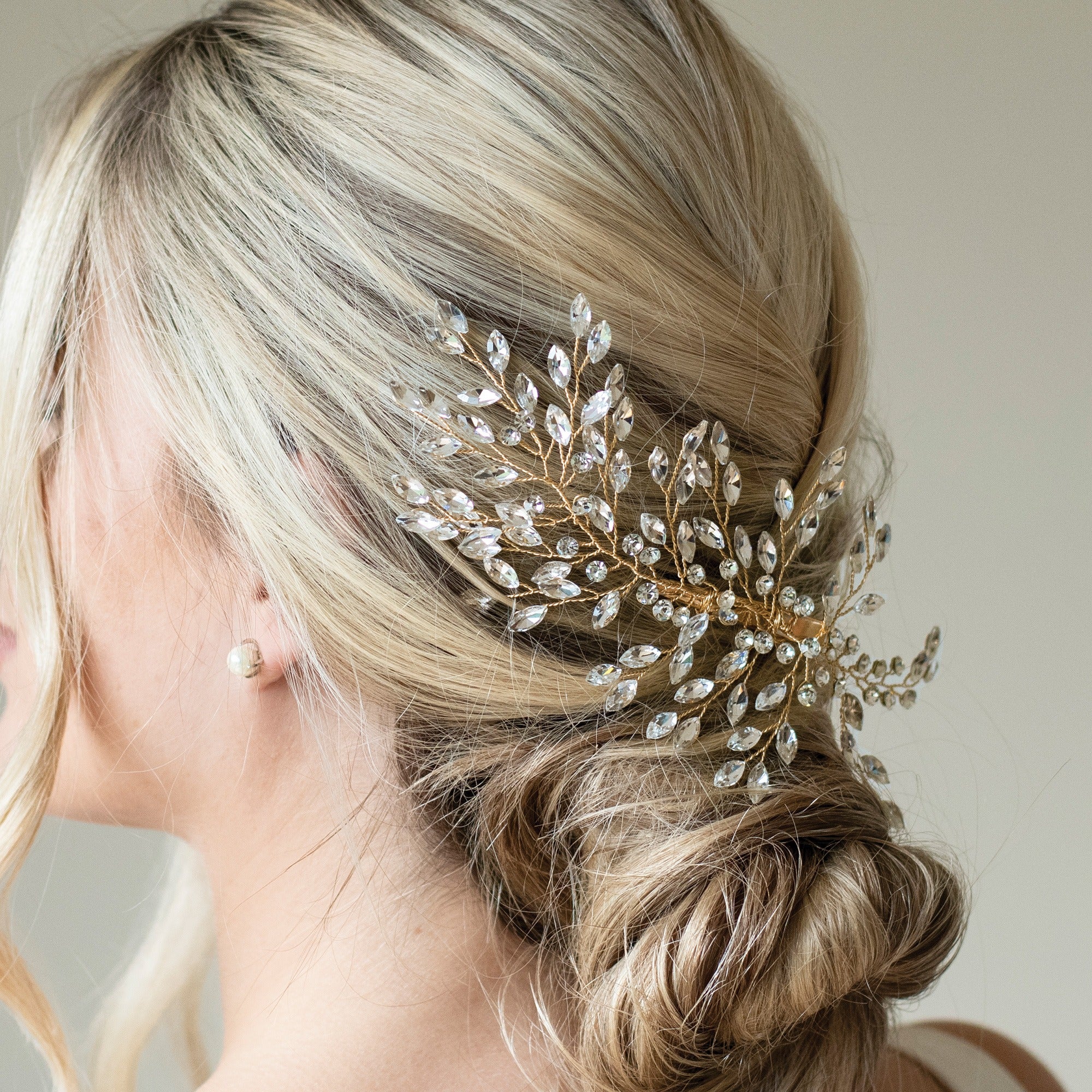 Serenade crystal spray clip (gold) | Ivory & Co – Liberty in Love
