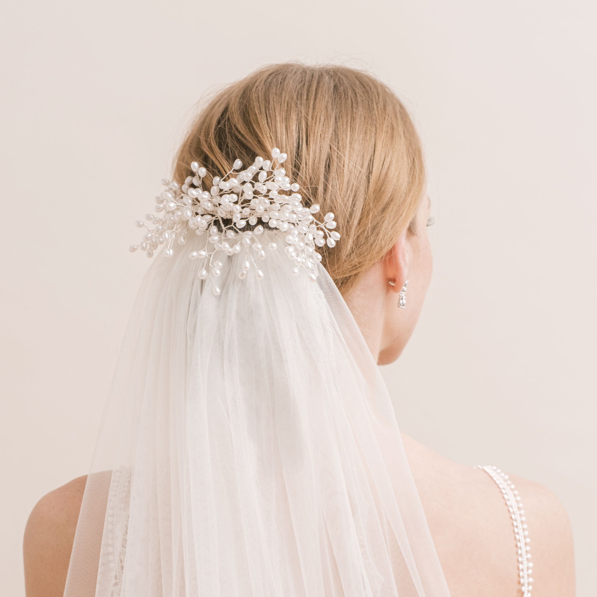 Pearl veil comb | Arianna Bespoke – Liberty in Love