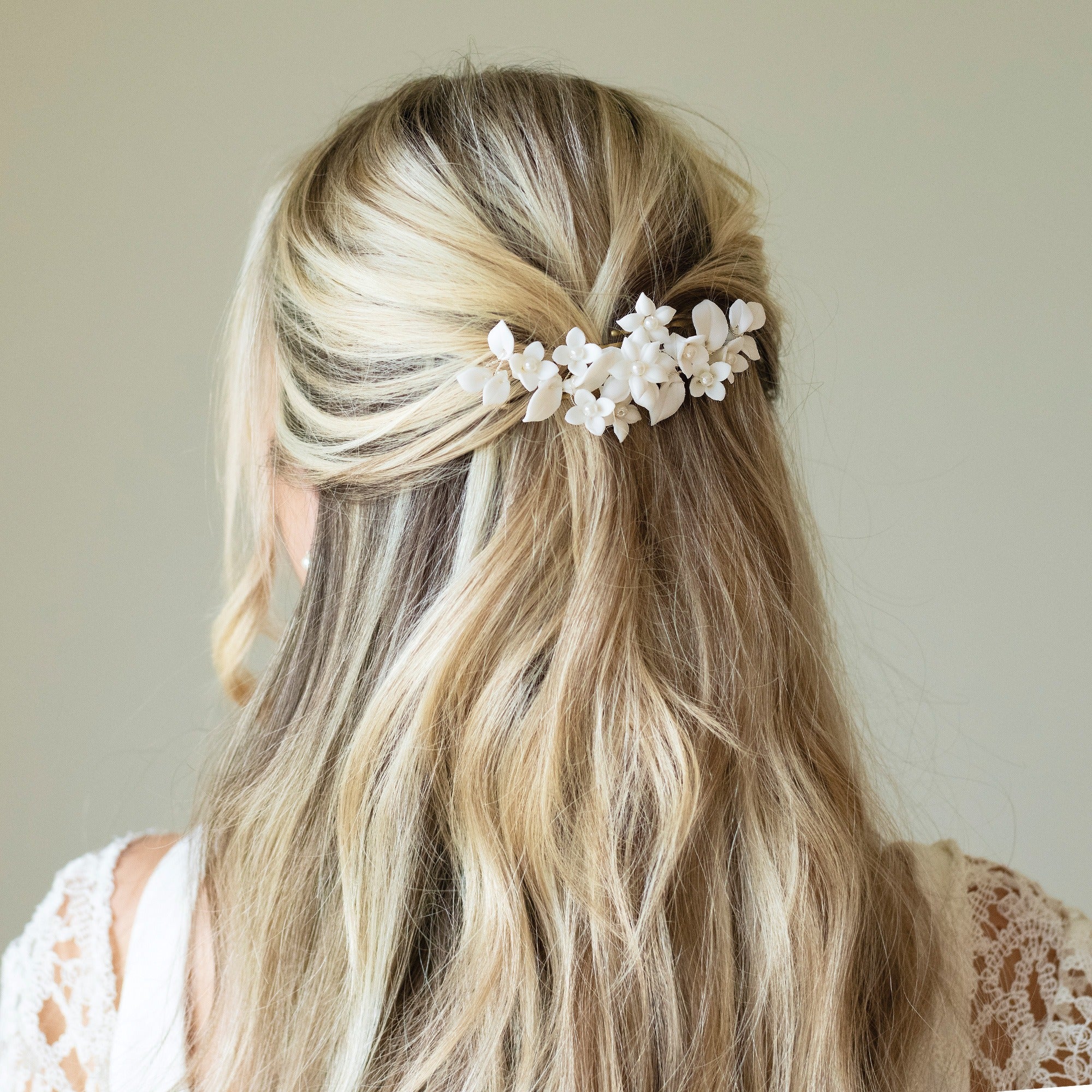 Snowdrop ceramic and pearl floral spray clip | Ivory & Co – Liberty in Love