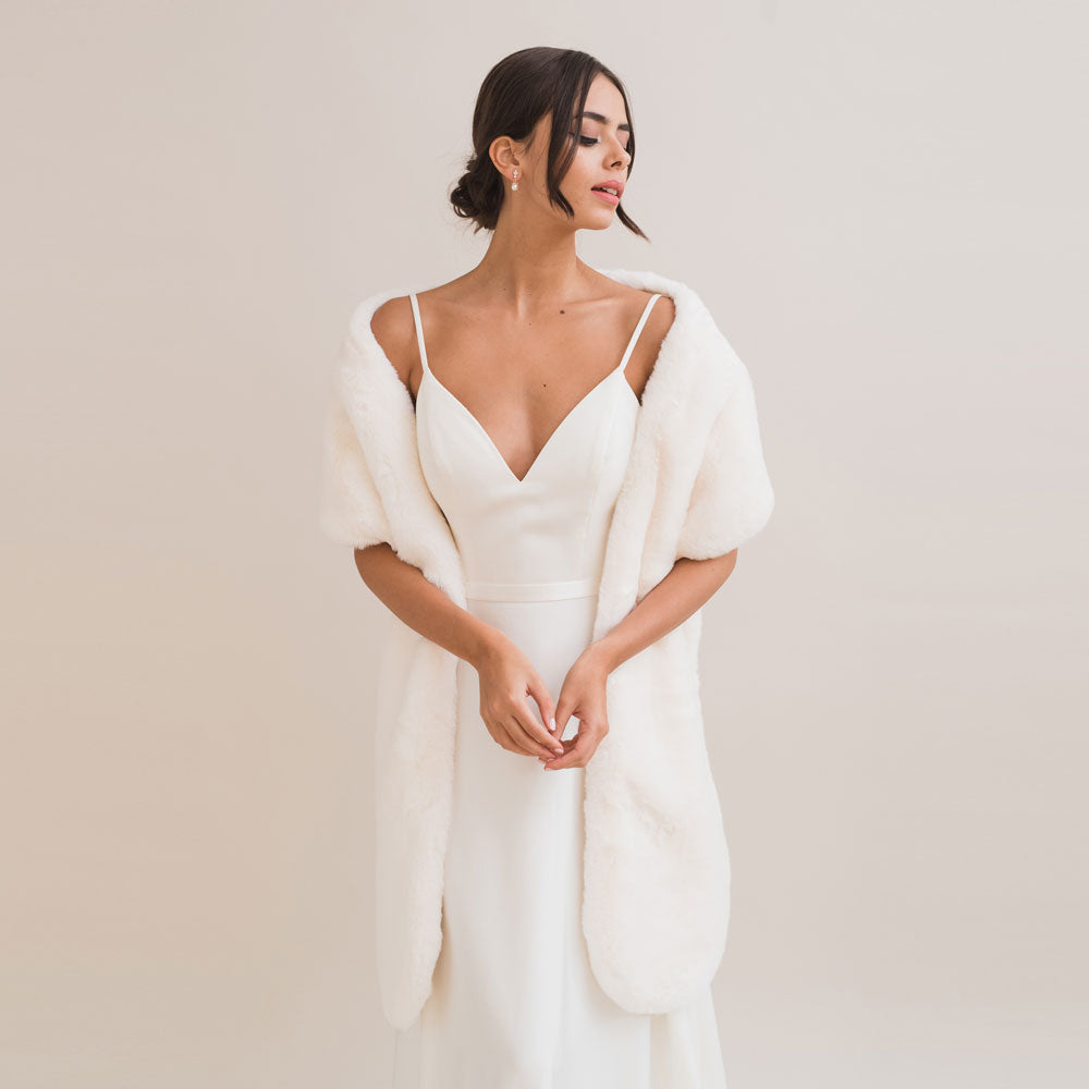 Ivory faux fur slim stole | Ivory faux fur bridal wrap – Liberty in Love