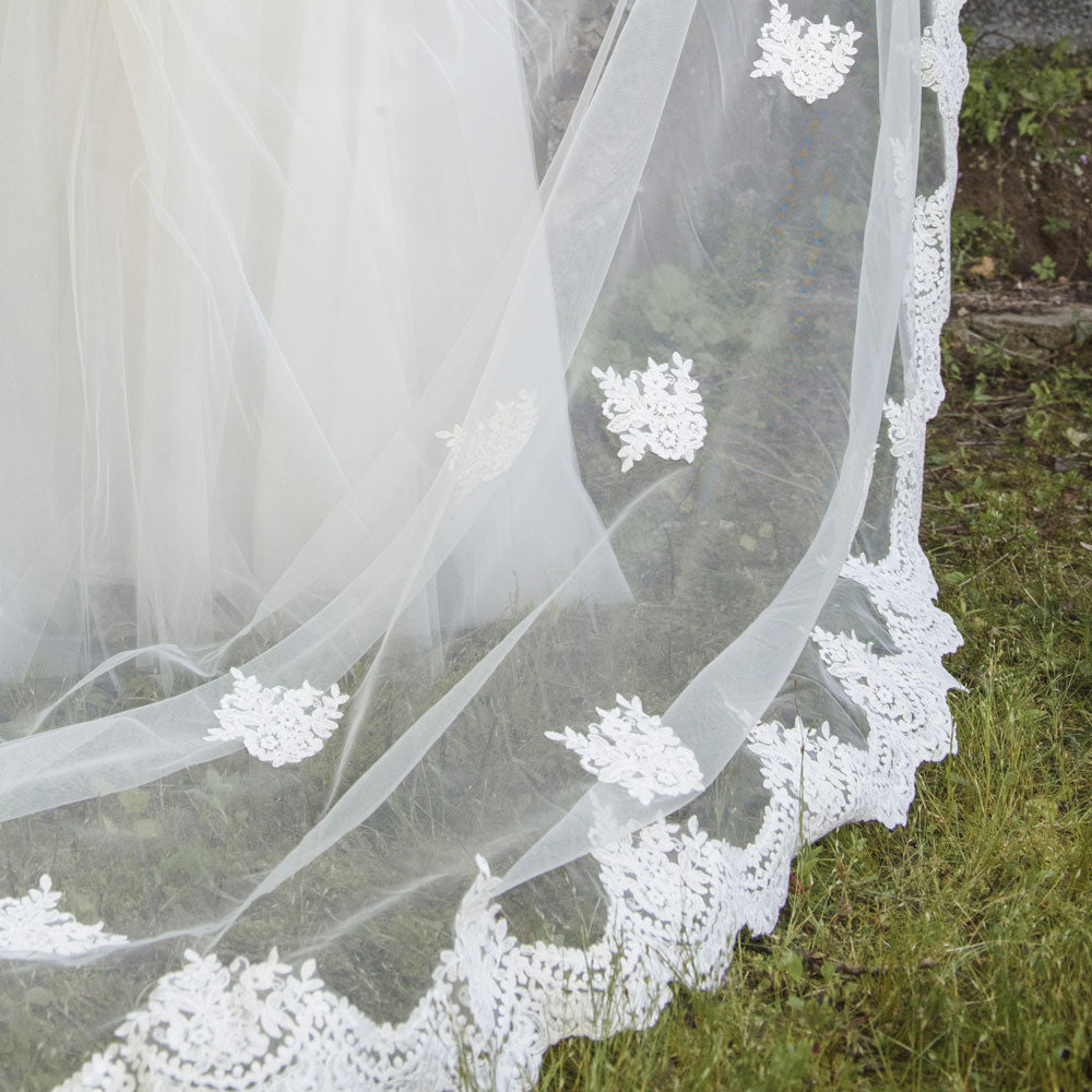 Lace edge train length veil | Lunaria | Joyce Jackson – Liberty in Love